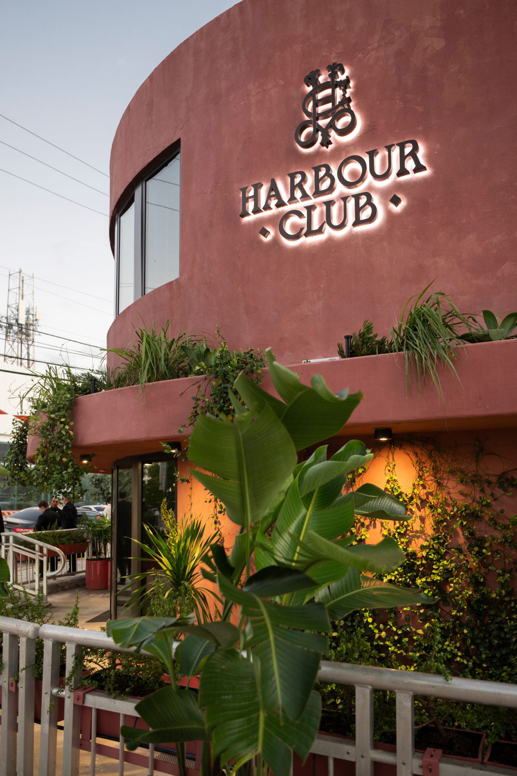 MIAMI SOCIALHOLIC » Blog Archive » Harbour Club Miami: a New Era of ...